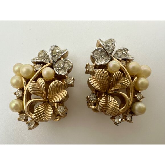 Crown Trifari | Jewelry | Crown Trifari Gold Plated Real Freshwater ...